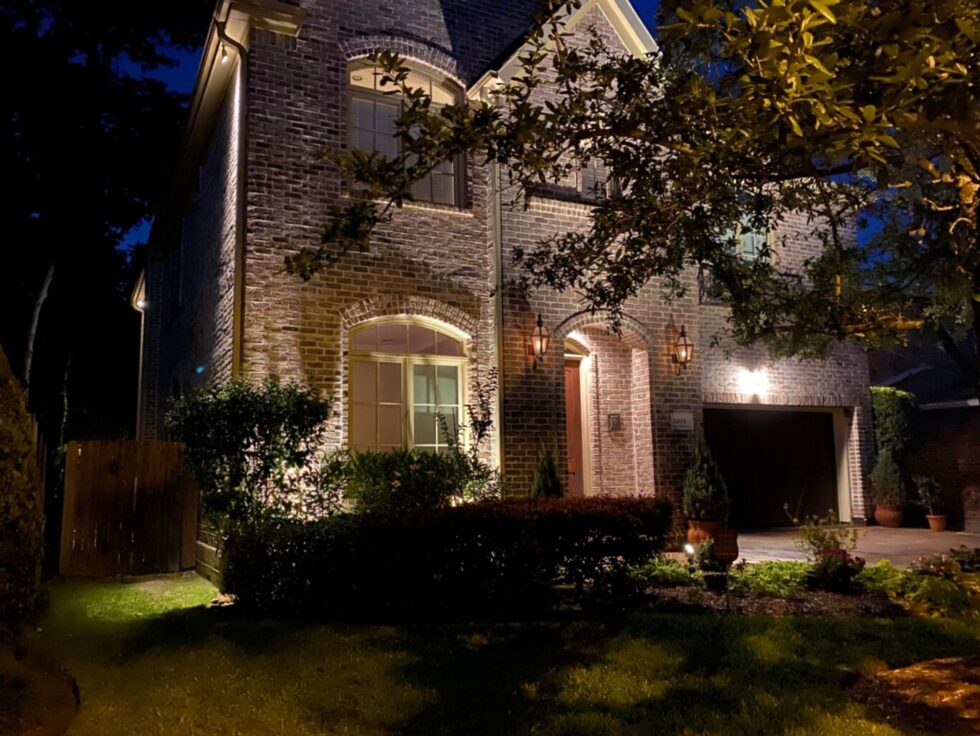 Fall Landscape Lighting - Illuminate Your Home For Fall